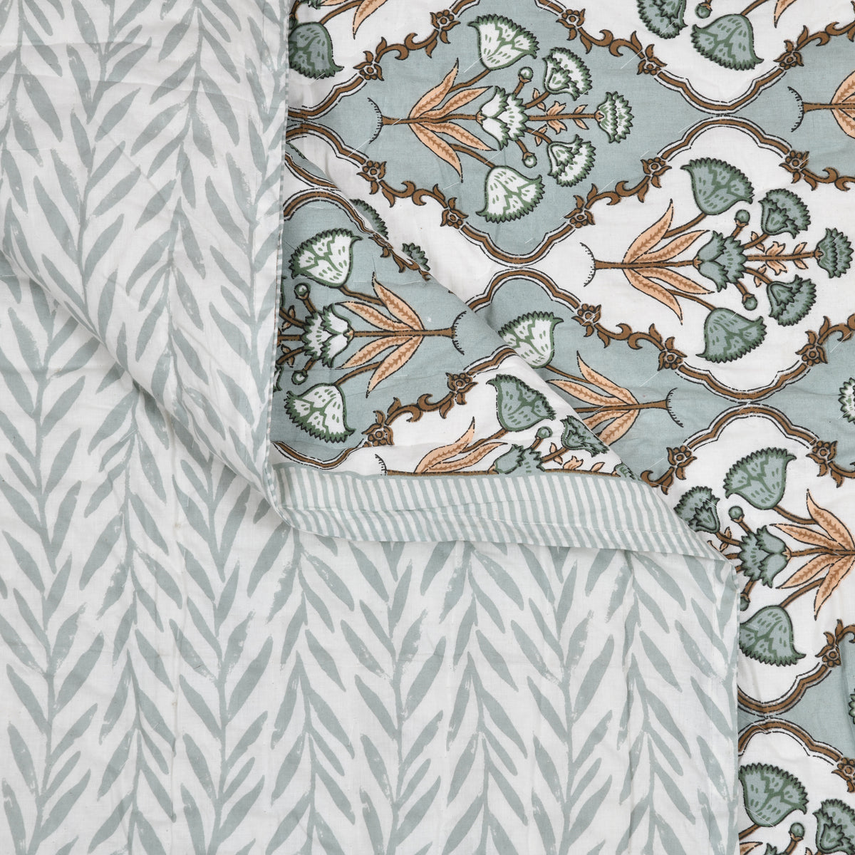 Cotton Single Size Quilt Hand Block Print for Light Winters (150x225 c ...